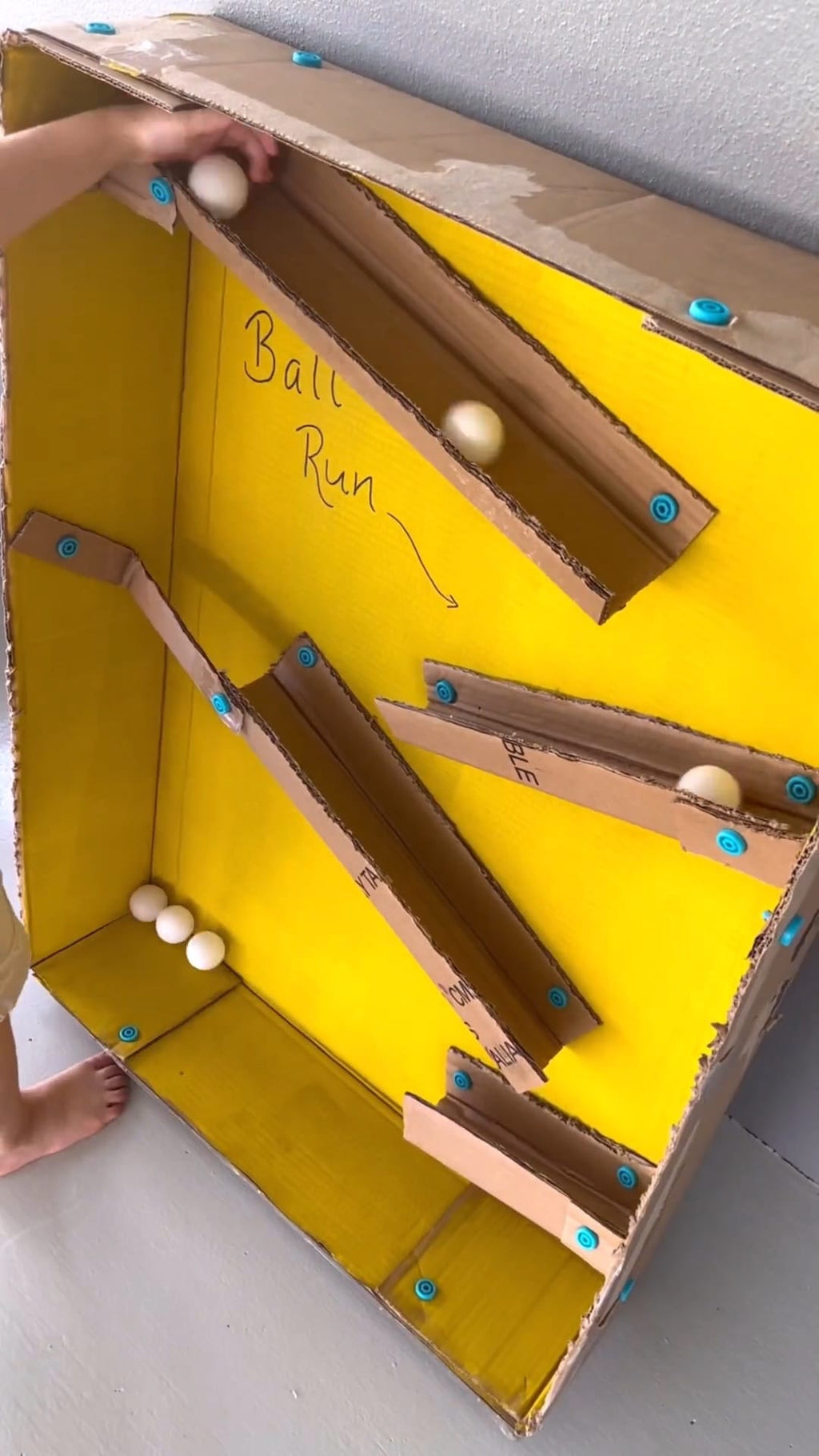 Painted Ball Run – Makedo Hub